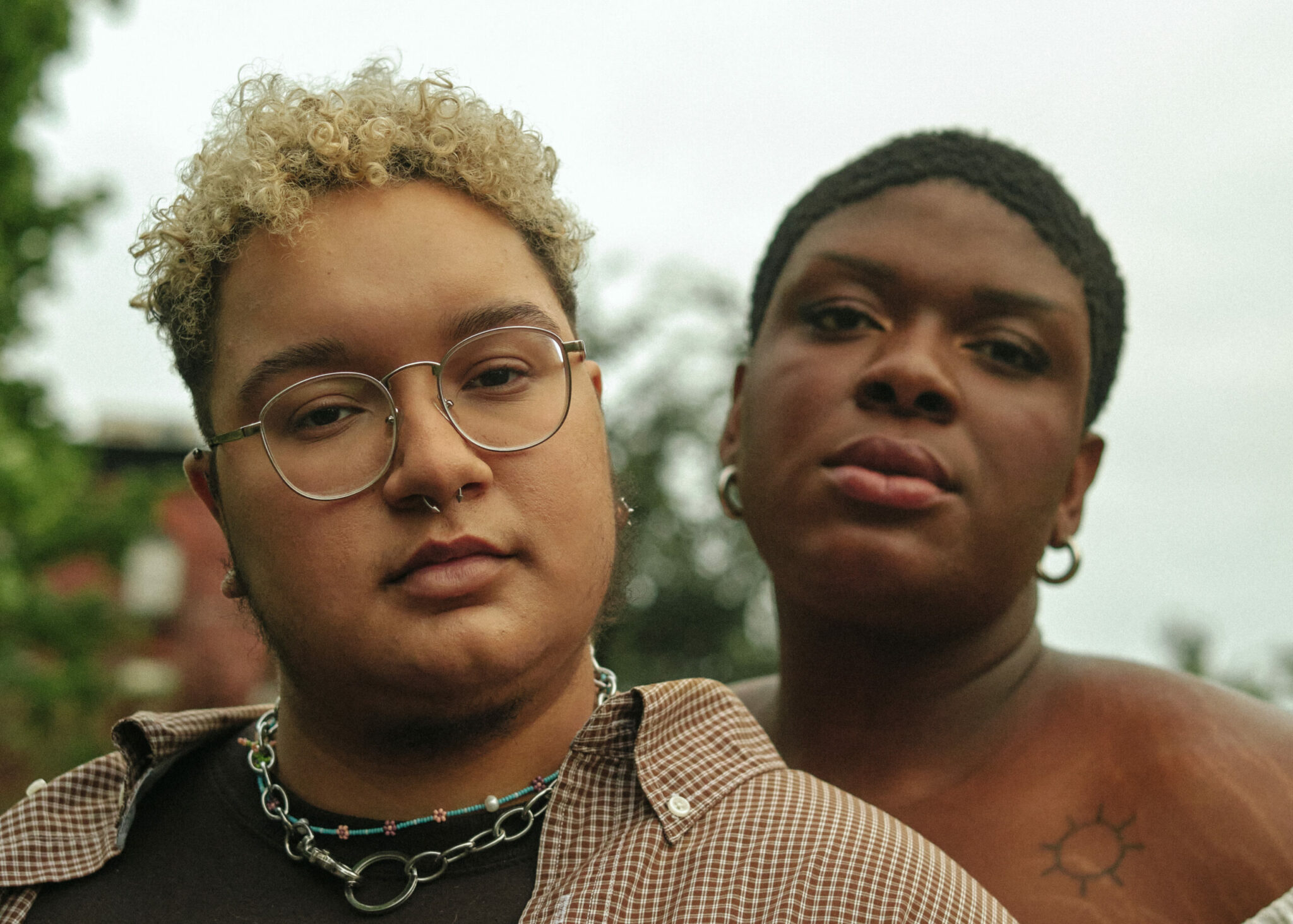 Binary People : Signs of Being Binary and Challenges Faced