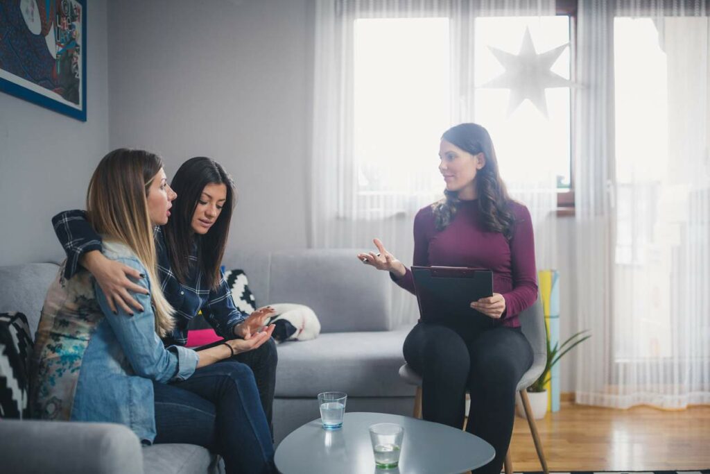 Lesbian Family Therapist: Issues They Address And Approaches